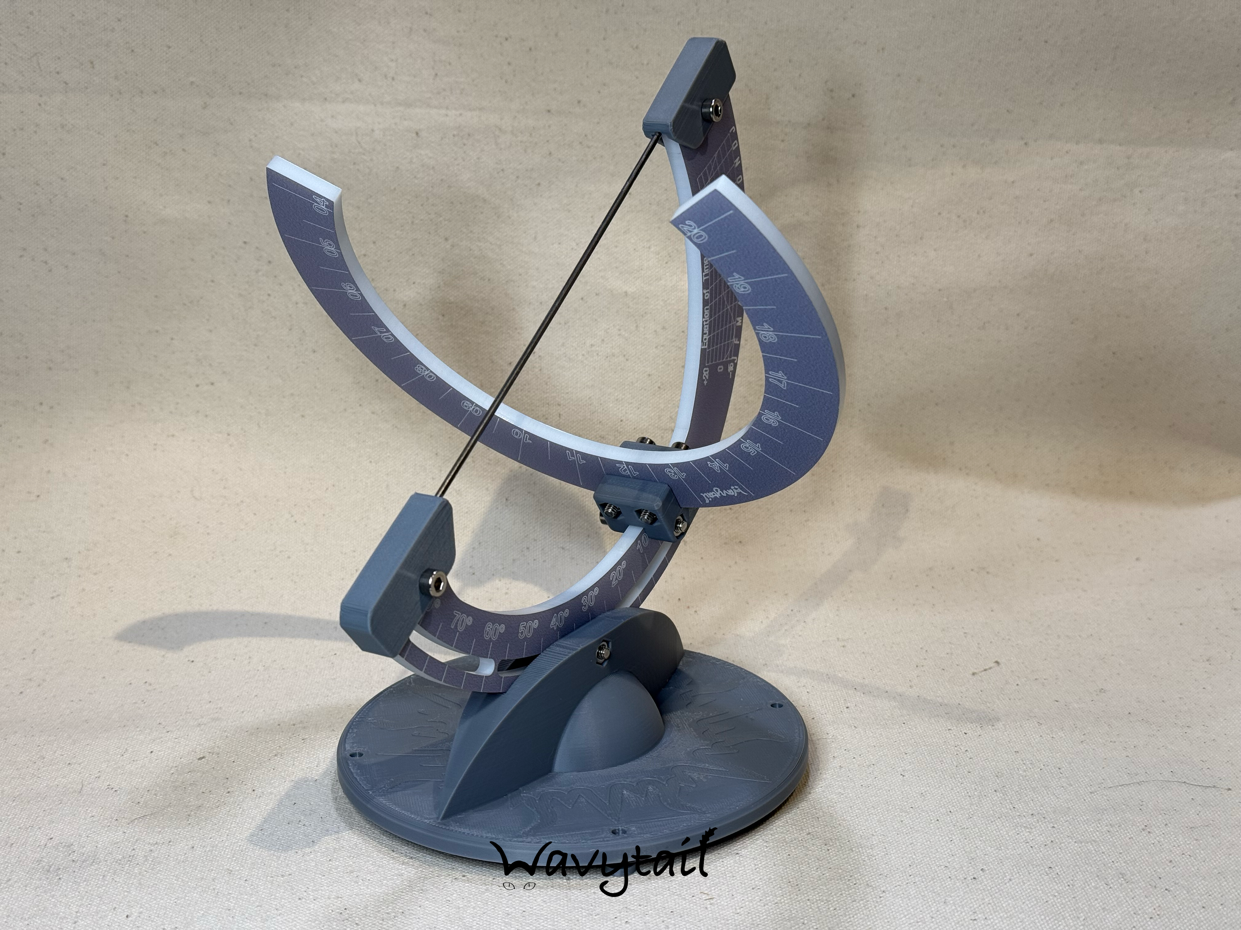 Equatorial Sundial MK2 – Wavytail